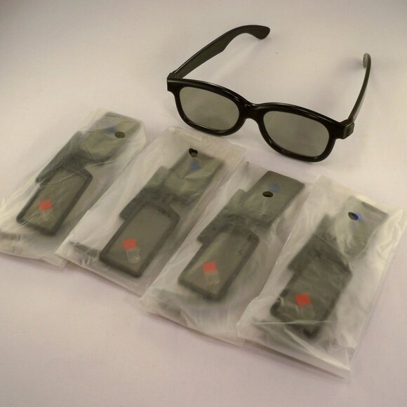 Samsung | Other | New Samsung 3d Active Glasses Black Set Of 4 Ssg40gb | Poshmark